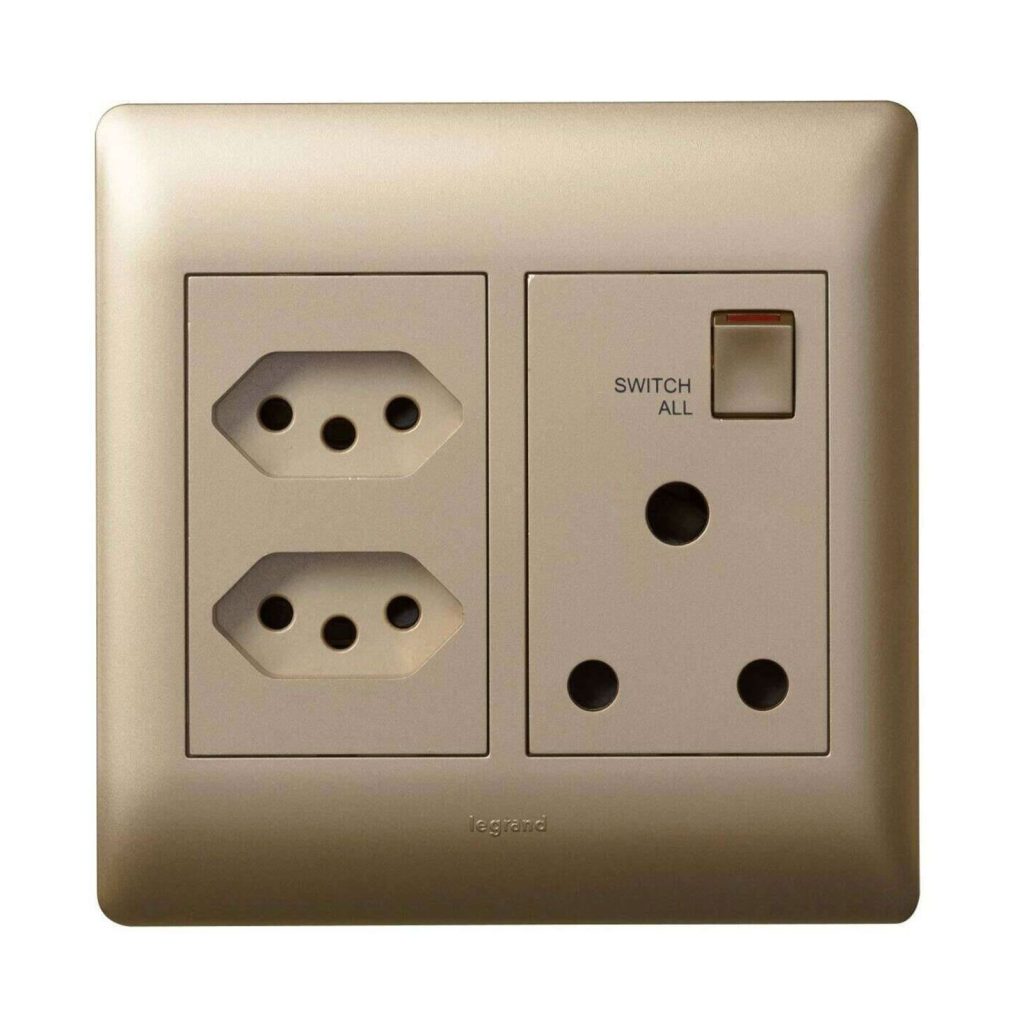 Legrand Ysalis RSA + 2 ZA Socket - MB Electrical & Lighting